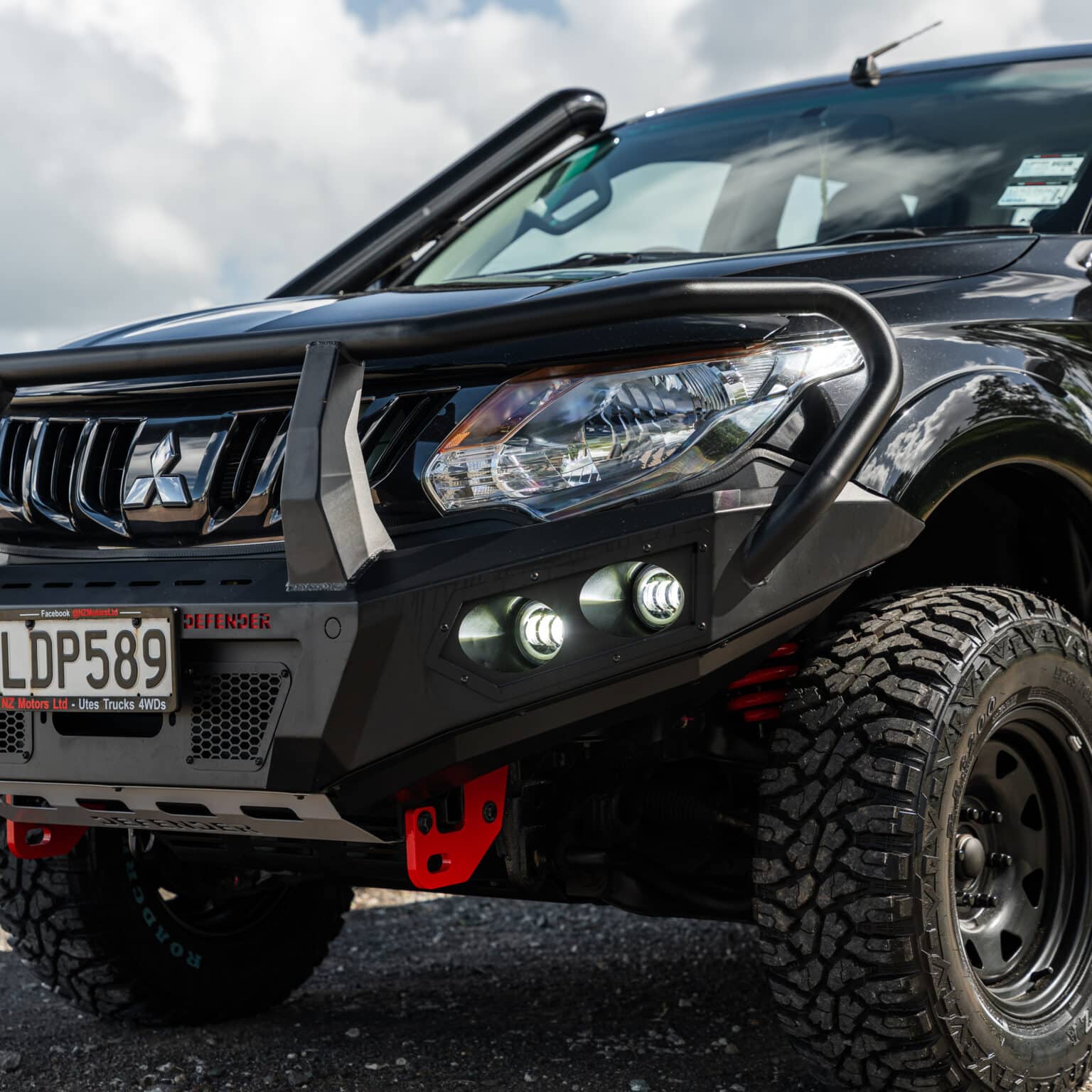 DEFENDER Off-Road Triple Loop Bull-Bar - Defender Off-Road