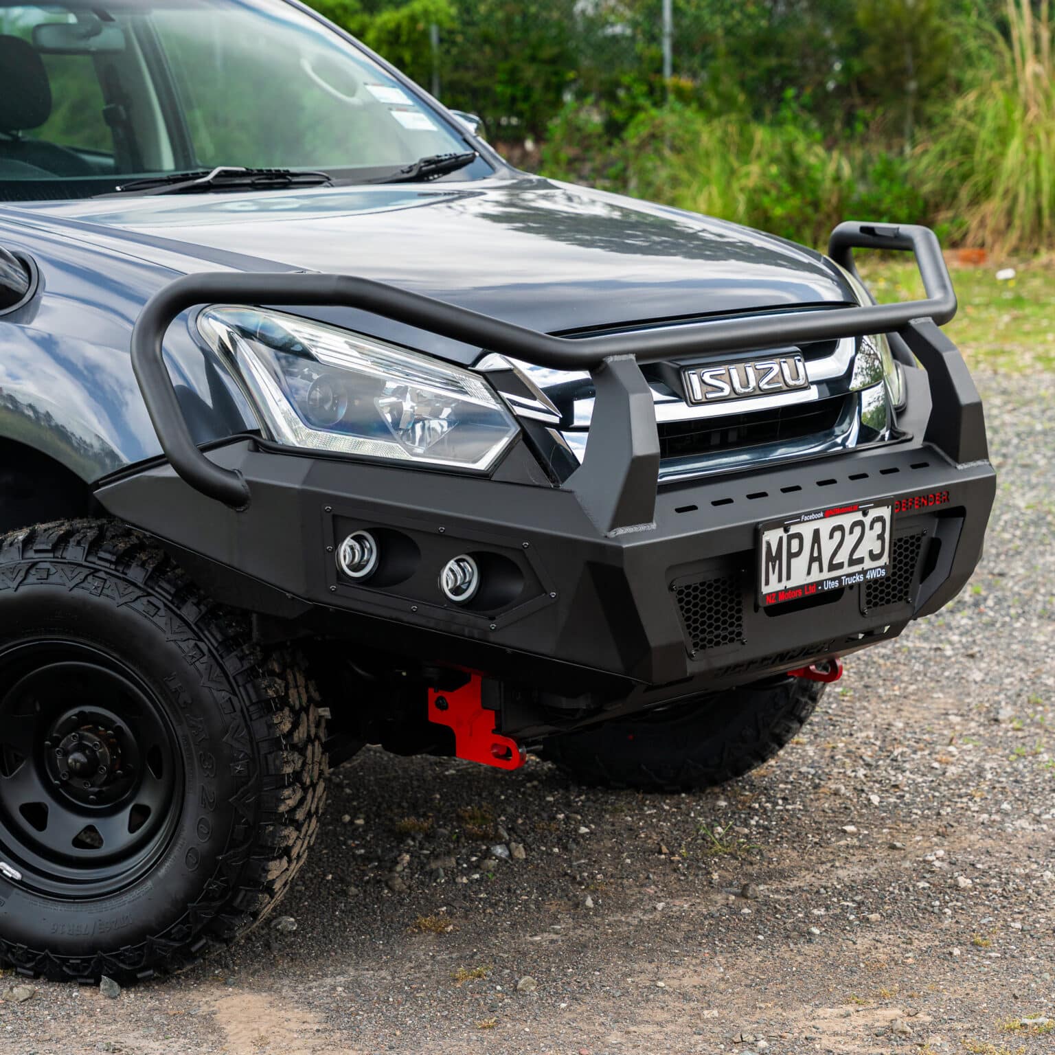 DEFENDER Off-Road Triple Loop Bull-Bar - Defender Off-Road