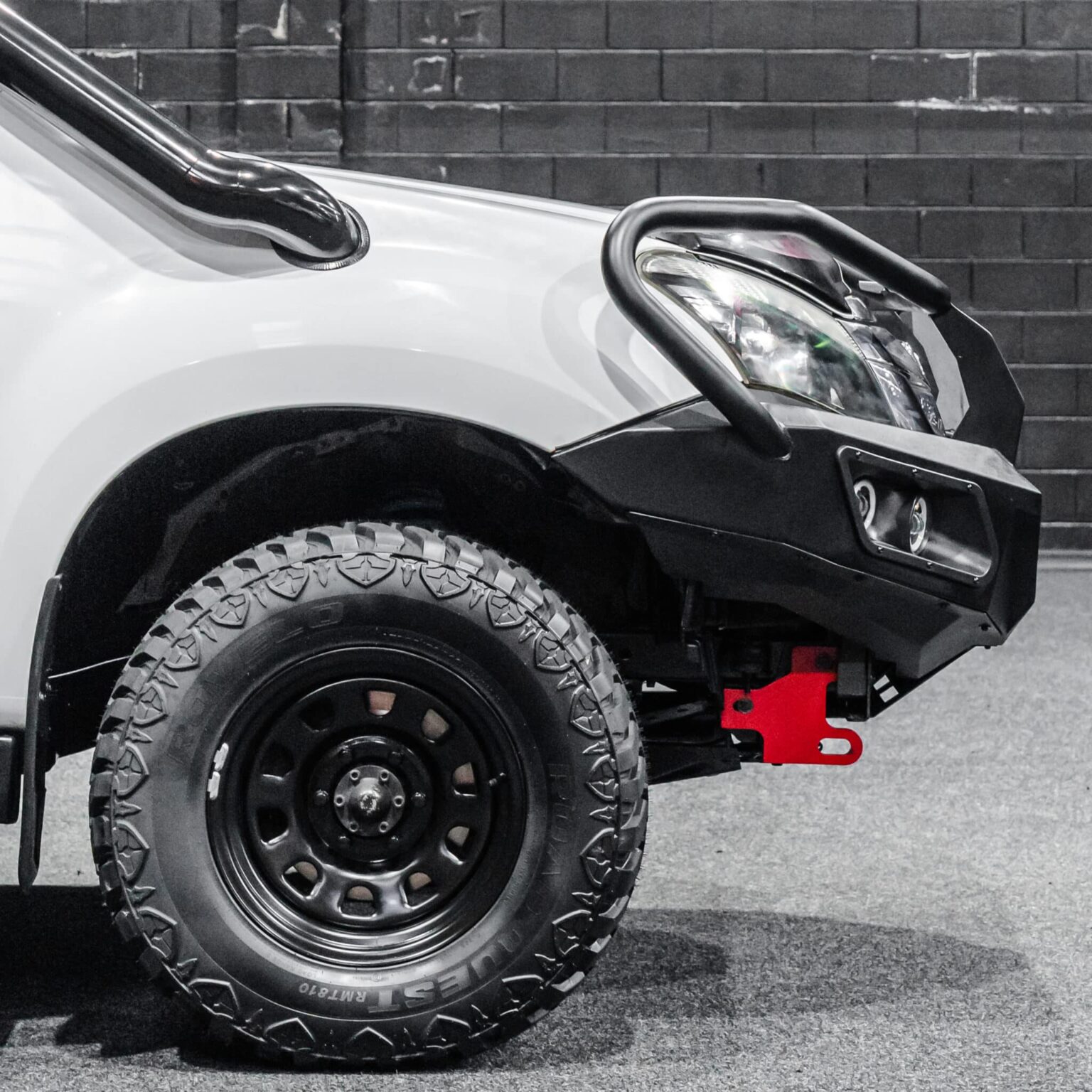 DEFENDER Off-Road Triple Loop Bull-Bar - Defender Off-Road