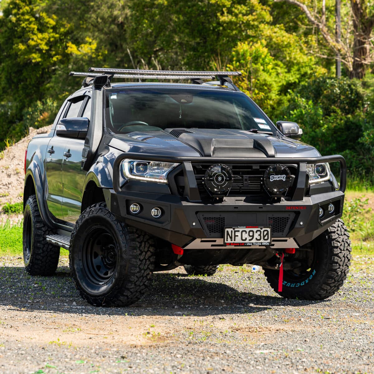 DEFENDER Off-Road Triple Loop Bull-Bar - Defender Off-Road