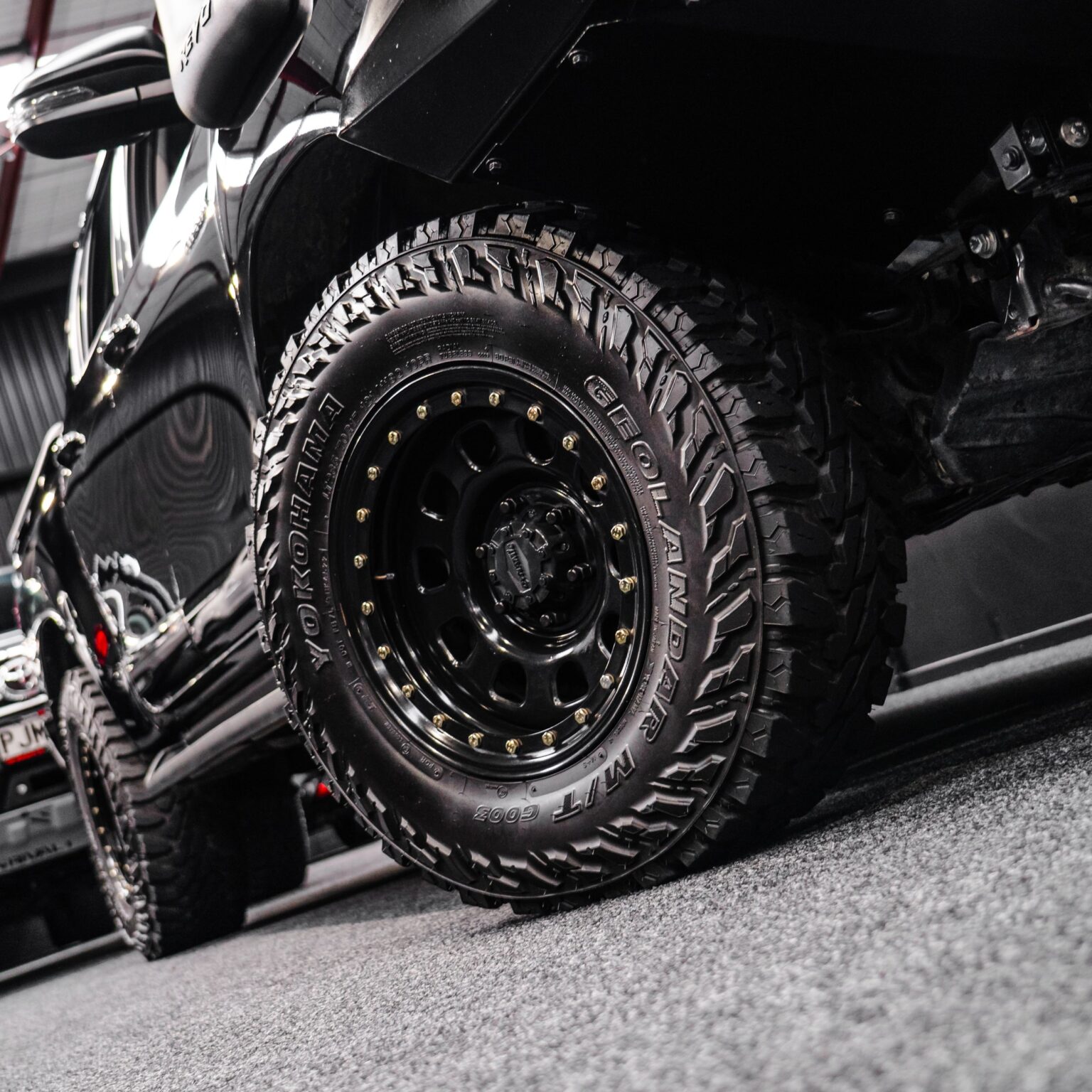 16" D-Locker Steel Wheels - Defender Off-Road