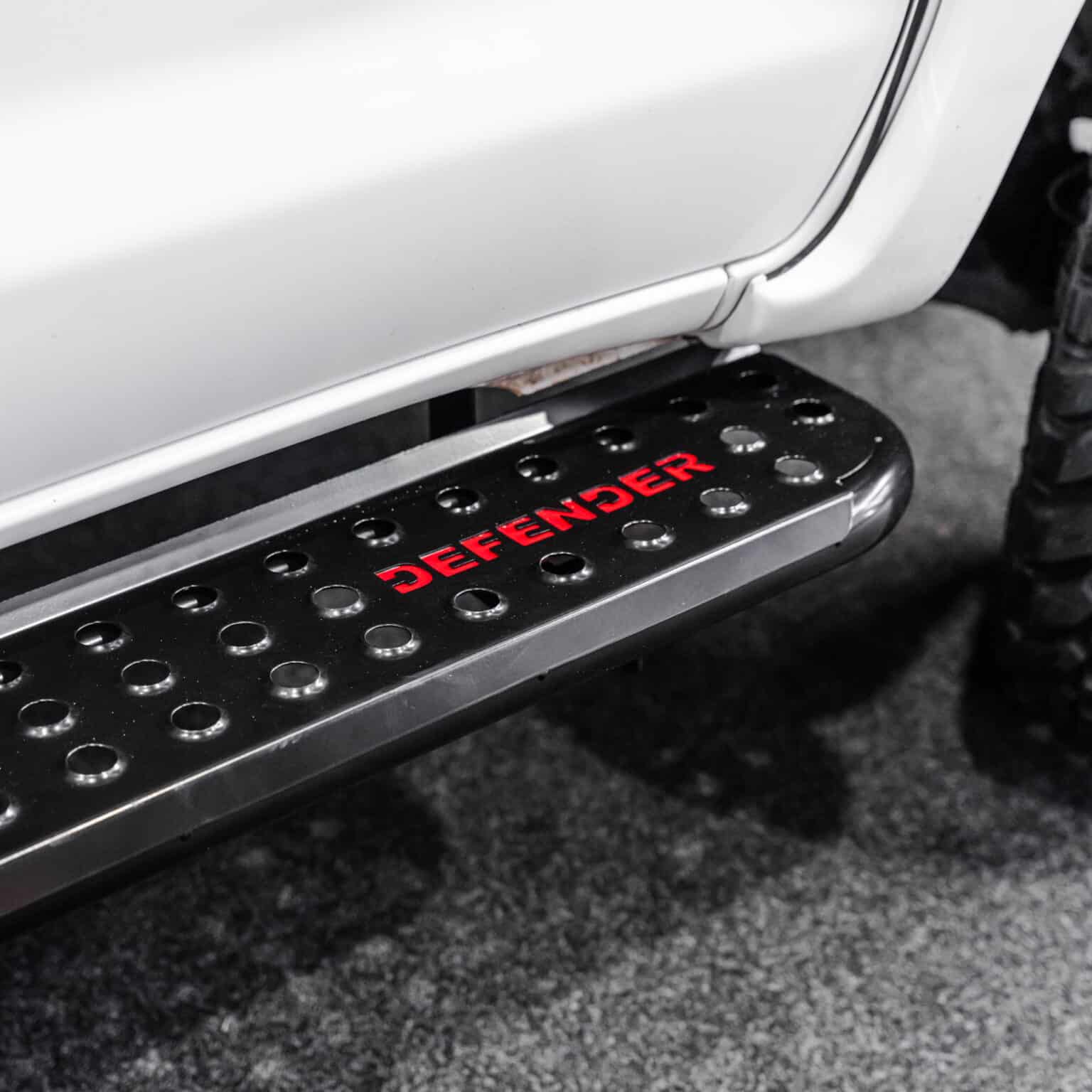 Defender Off-Road Side Steps - Defender Off-Road