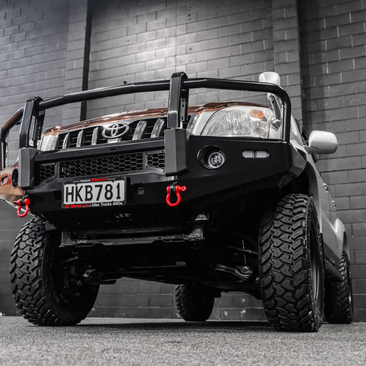 DEFENDER Off-Road Triple Loop Bull-Bar - Defender Off-Road