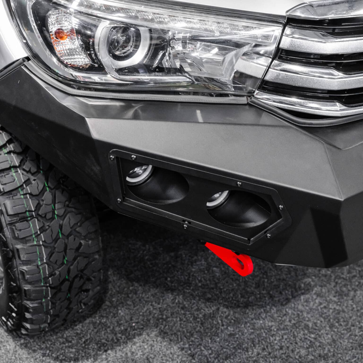 DEFENDER Off-Road Loopless Bull-Bar - Defender Off-Road