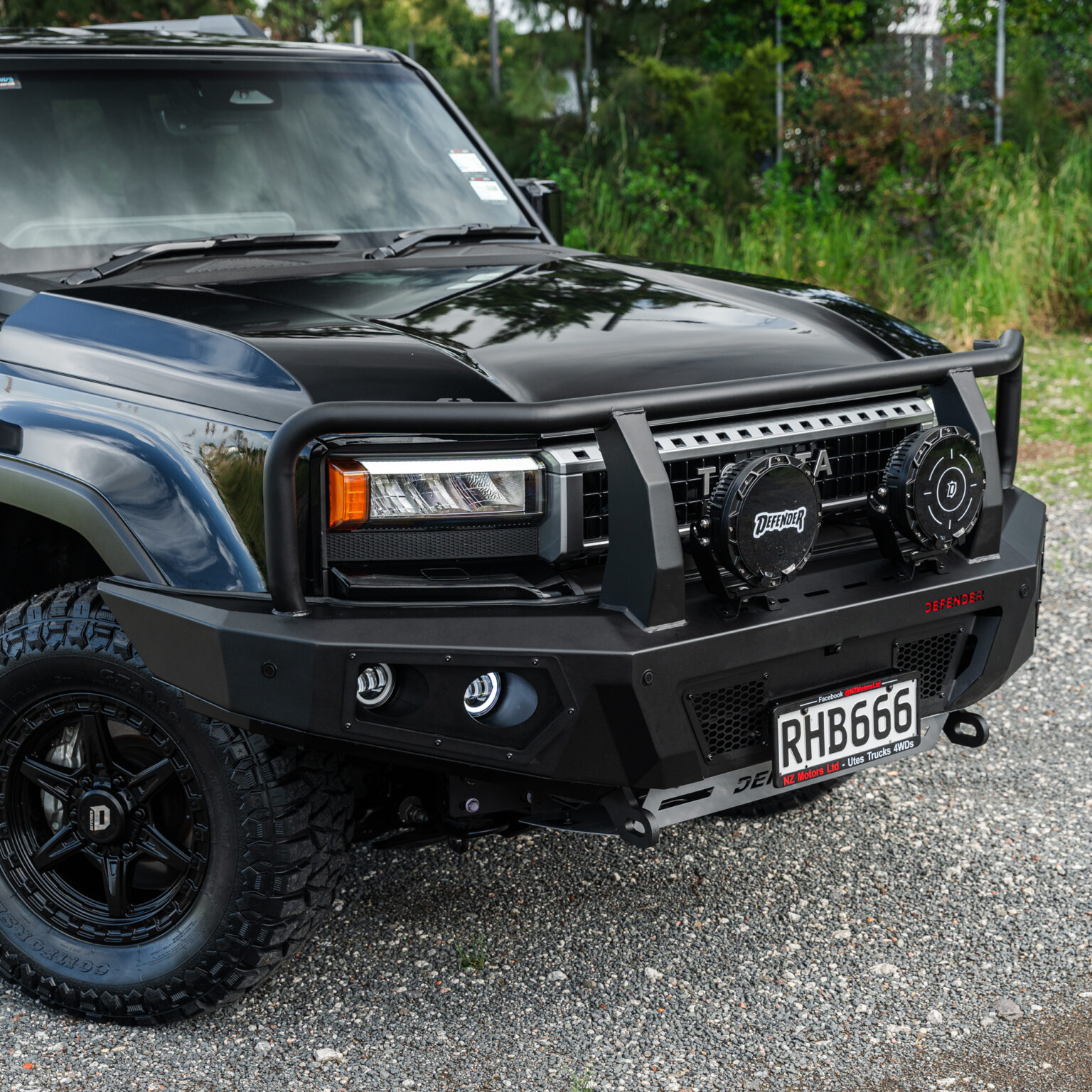 DEFENDER Off-Road Triple Loop Bull-Bar - Defender Off-Road